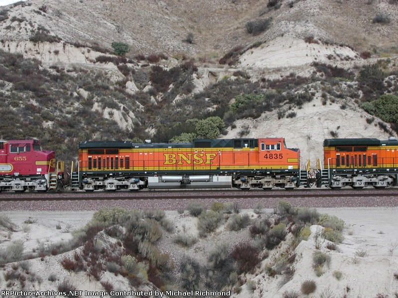 BNSF 4835